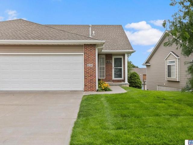 8524 Ridge Hollow Dr, Lincoln, NE 68526