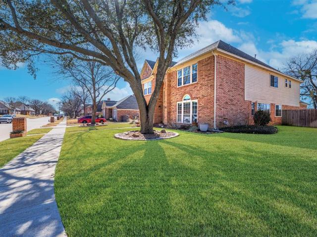 8525 Castle Creek Rd, North Richland Hills, TX 76182 | MLS #21169