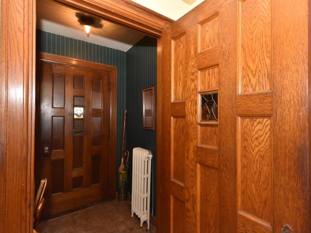 8525 Ravenswood Cir