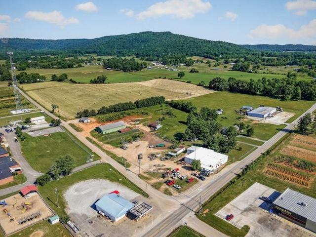 8526 Beersheba Hwy, McMinnville, TN 37110