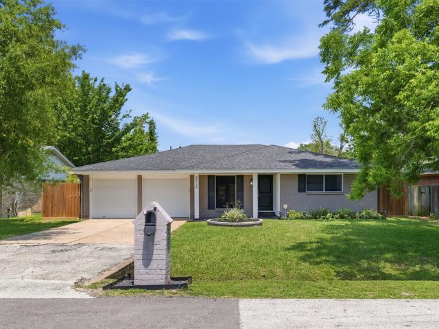 8526 Cedel Dr, Houston, TX 77055 | MLS #54232 | Compass