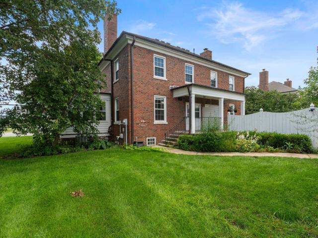 8526 E 56th Street