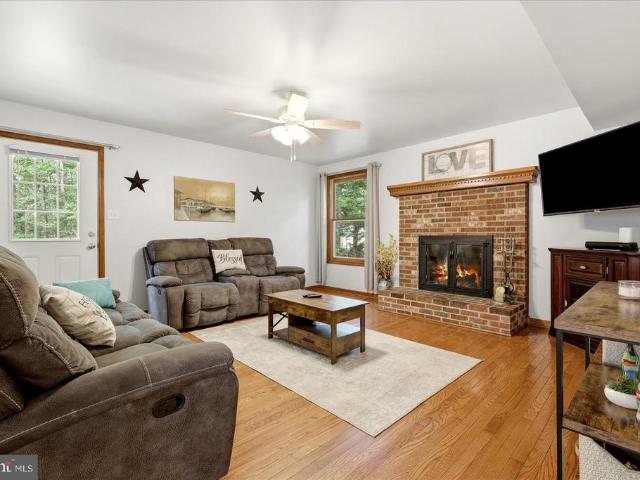8526 Lake Anna Parkway