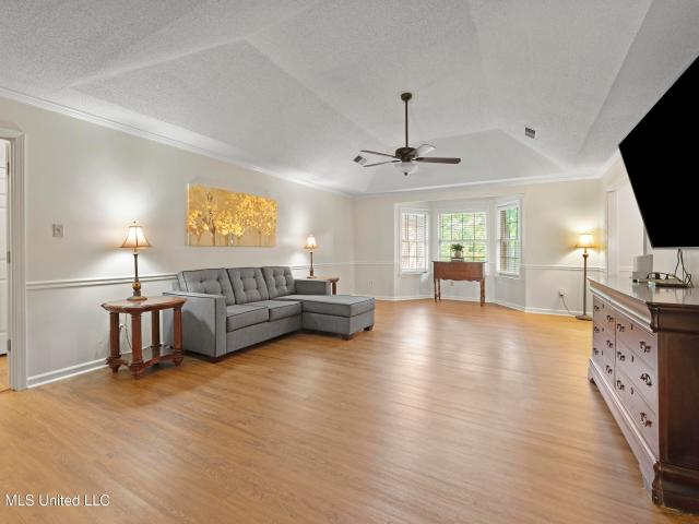 8527 Collinswood Drive