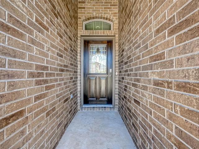 8527 Golden Field Drive