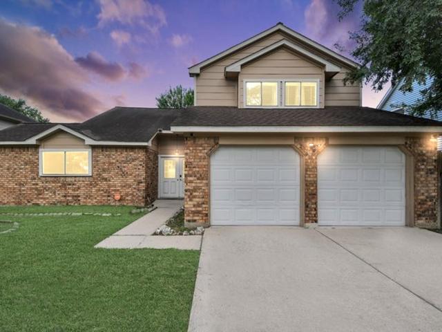 8527 Pearl Lake Dr, Houston, TX 77095