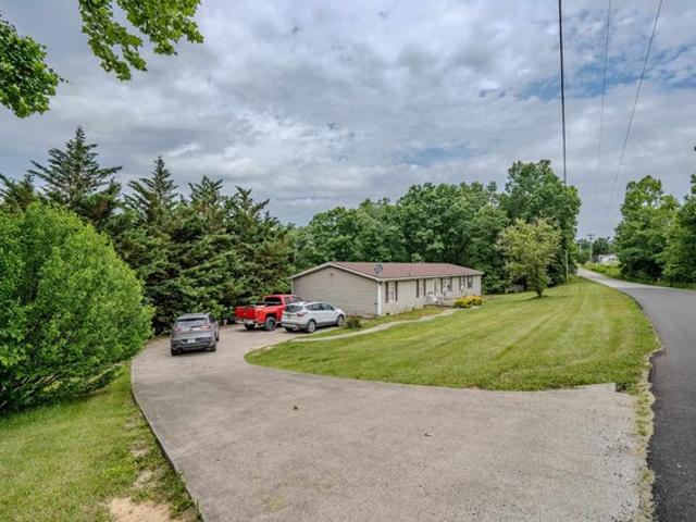 8527 Ponderosa Rdg, Ashland, KY 41102