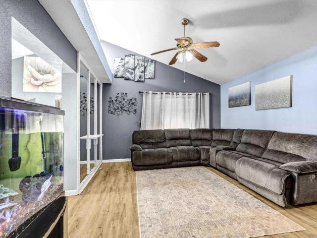 8529 Snow White Dr