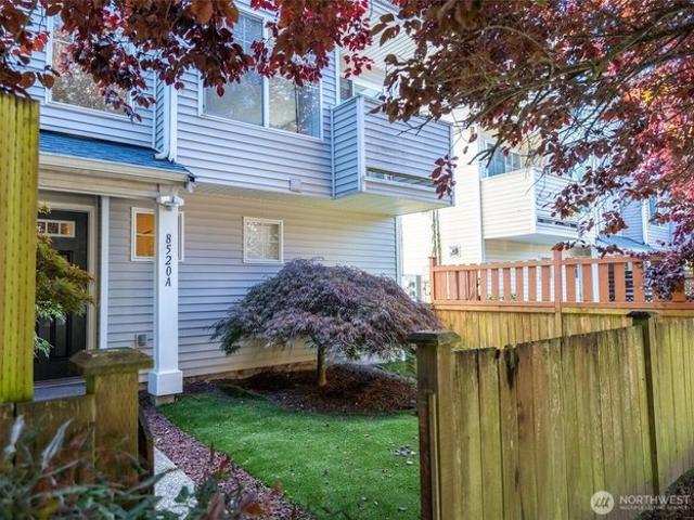 8520 Midvale Ave N Unit A, Seattle, WA 98103
