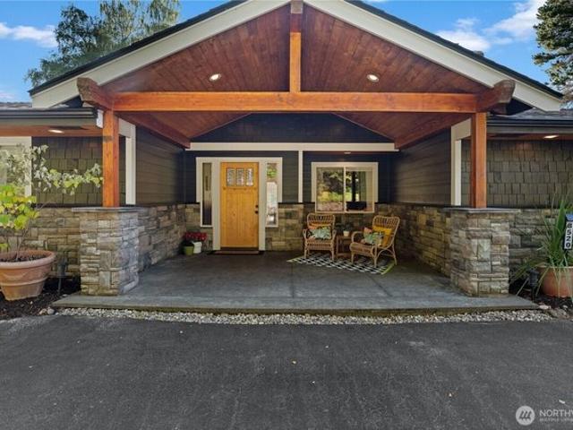 8520 David Day Dr NW, Gig Harbor, WA 98332