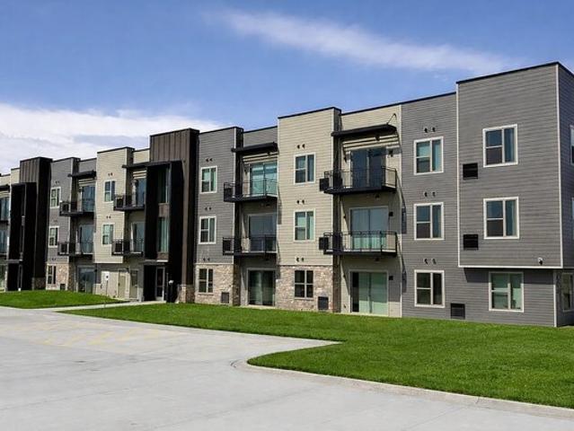 8520 Prairie View Ln SW, Cedar Rapids, IA 52404