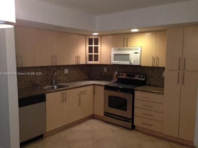 8520 SW 133rd Avenue Rd #118, Miami, FL 33183