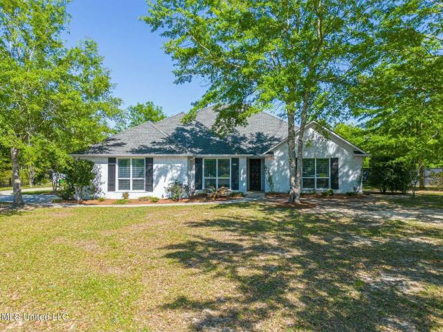 8521 Julia Dr, Vancleave, MS