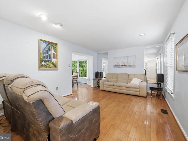 8522 Autumn Rust Road