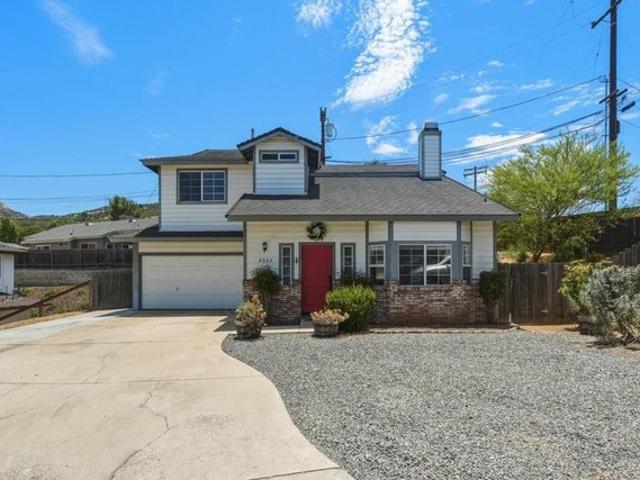 8523 Calle De Buena Fe, El Cajon, CA 92021