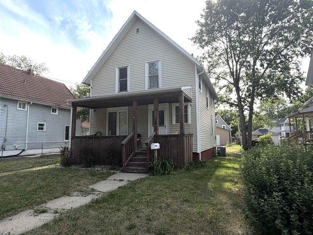 852 9th St, Beloit, WI 53511
