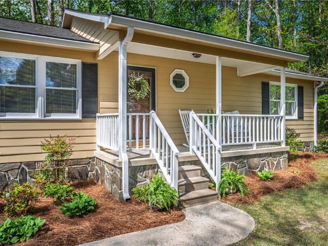 852 Dallas Nebo Road