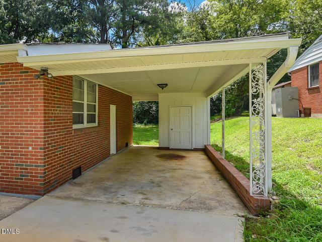 852 Hadley Road