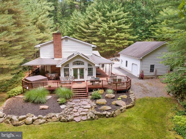 852 Hunters Road
