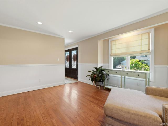 852 Jackson Avenue
