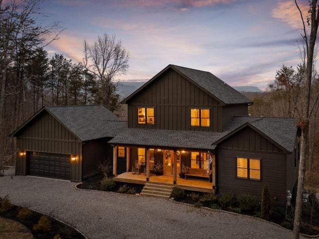 852 Old Grand Center Road