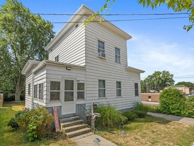 852 Leonard St NE, Grand Rapids, MI 49503
