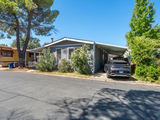 852 Mountain Shadows Boulevard