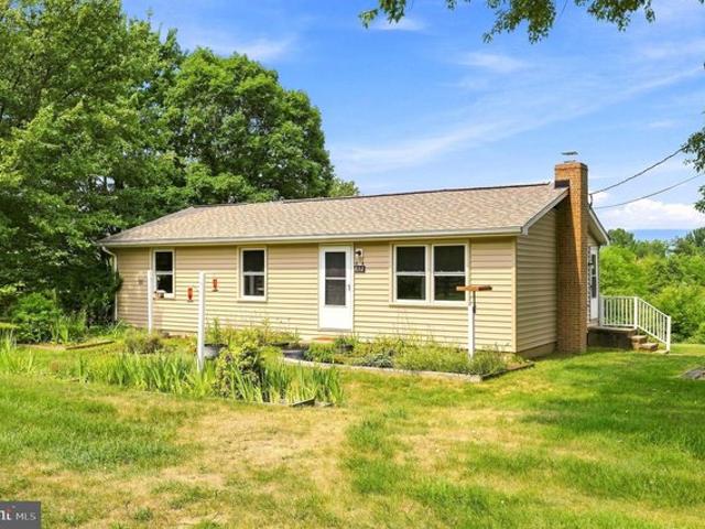 852 McDonald Rd, Winchester, VA 22602