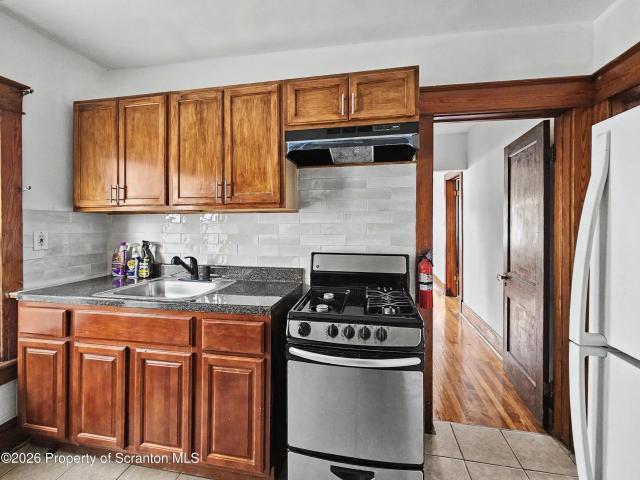 852 N Rebecca Avenue # 2nd fl