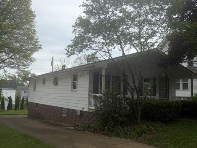 852 Phillips Road Northeast