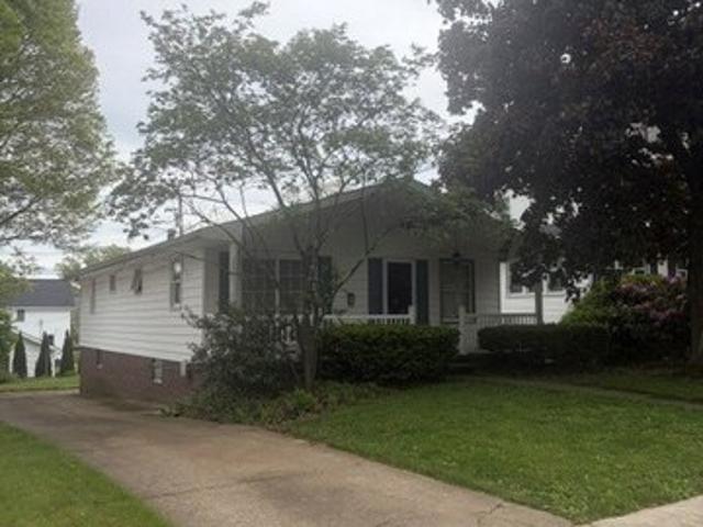 852 Phillips Rd NE, Massillon, OH 44646