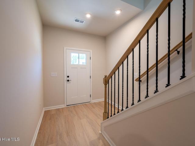 852 Tess Street
