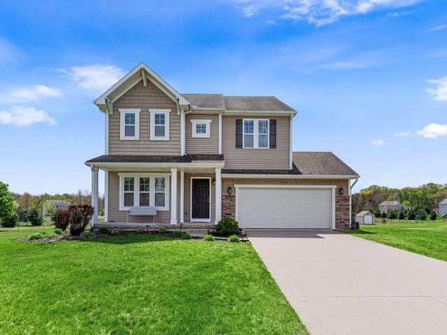 8534 E Barber Ridge Dr, Alto, MI 49302