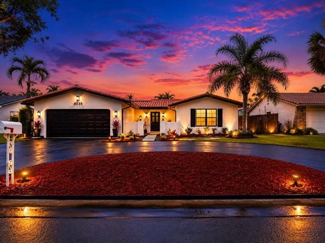8535 NW 25th Pl, Coral Springs, FL 33065