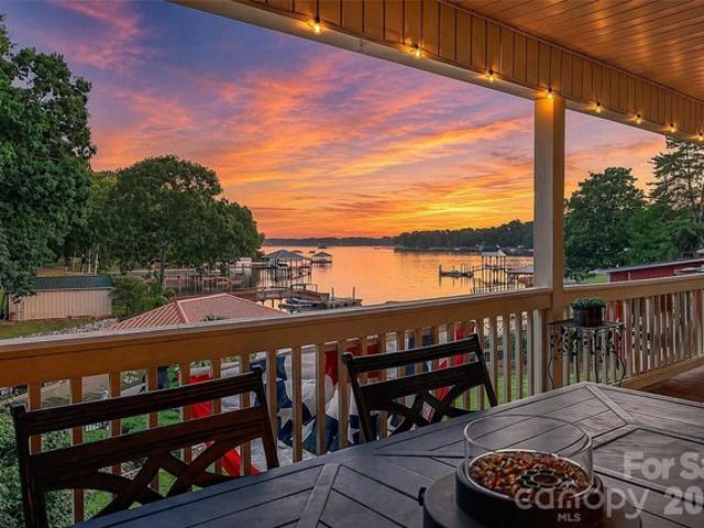 8535 Sylvan Dr, Terrell, NC 28682