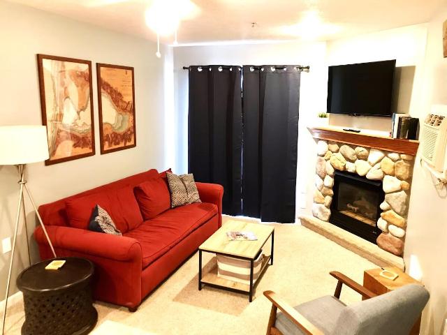 8535 S Portage Point Drive # Unit 39 Pavilion 2