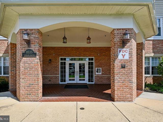 8535 Veterans Highway # 308