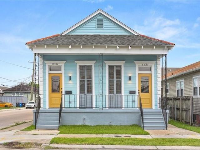 8537 Apricot St, New Orleans, LA 70118