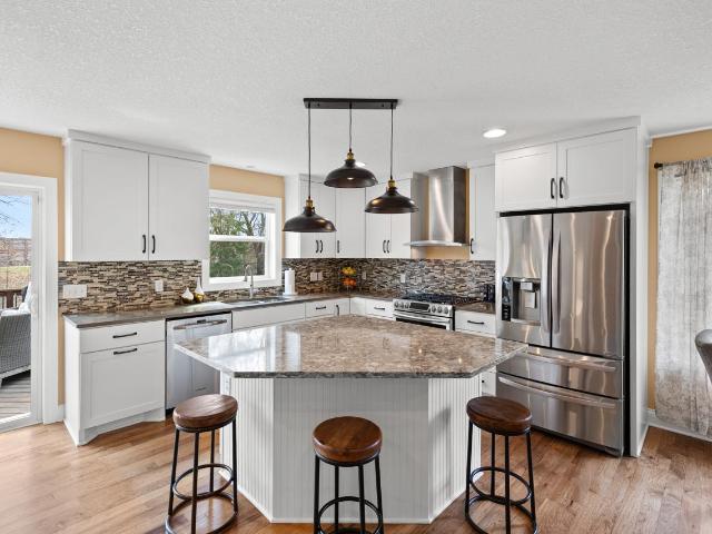 8537 Chanhassen Hills Drive S