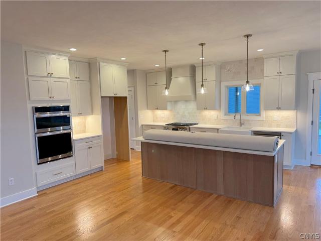 8539 Angus Path