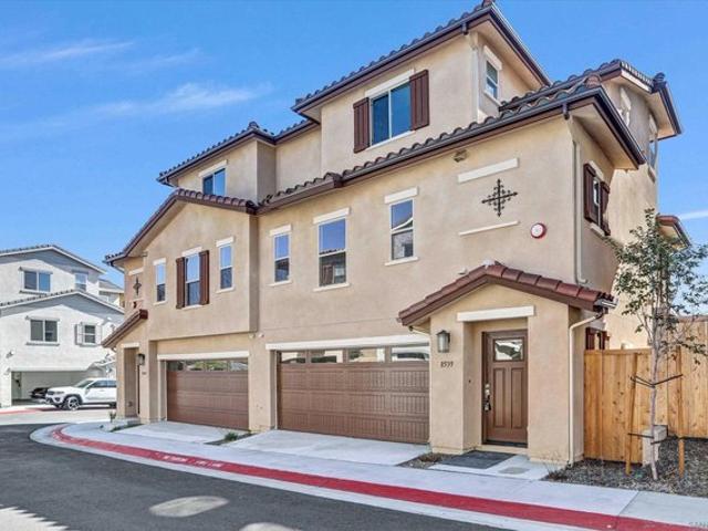 8539 Vista Azul Pl, Lemon Grove, CA 91945