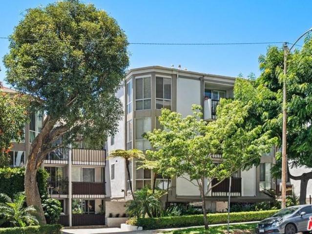 8530 Holloway Dr #210, West Hollywood, CA 90069