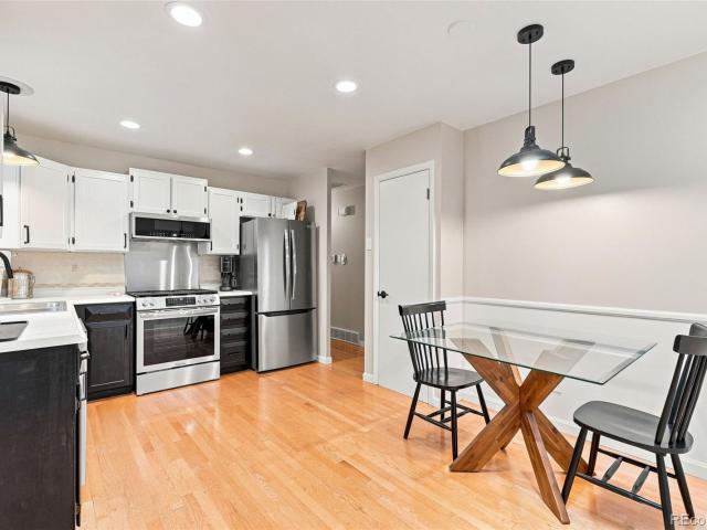 8530 W 88th Place