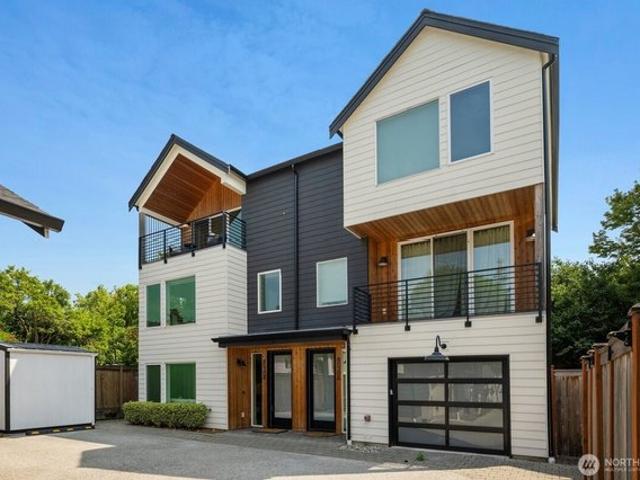 8530 13th Ave NW Unit B, Seattle, WA 98117