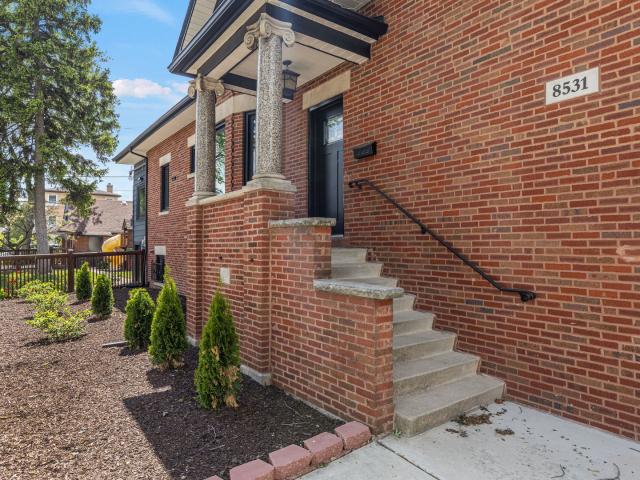 8531 Center Street