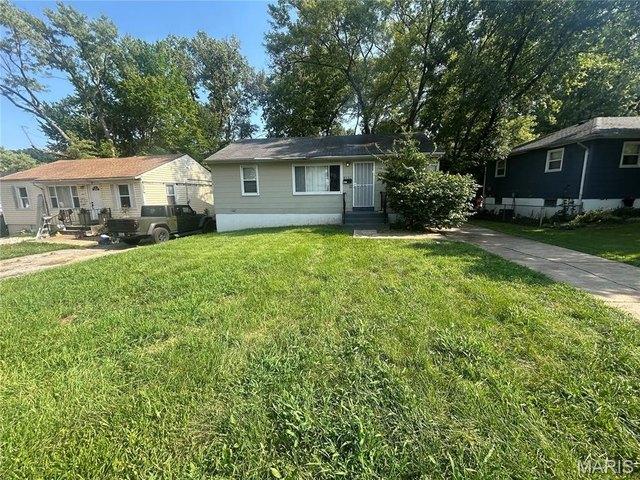 8532 Jenny Dr, Saint Louis, MO 63121