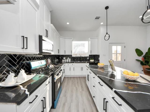 8533 Amadwe St, Unit B, Houston, TX 77051 | MLS #30539