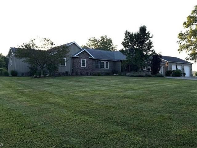 8533 S Girdle Rd, Middlefield, OH 44062