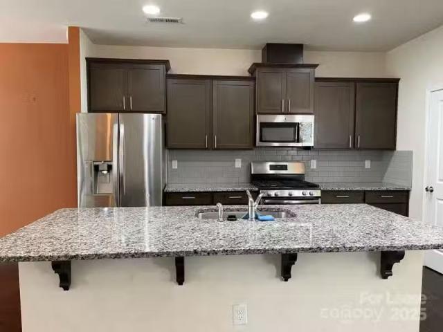 8533 Sharonbrook Drive, Charlotte, NC 28210