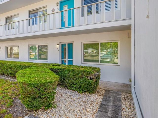 8533 th St Apt 106, Seminole, FL 33772